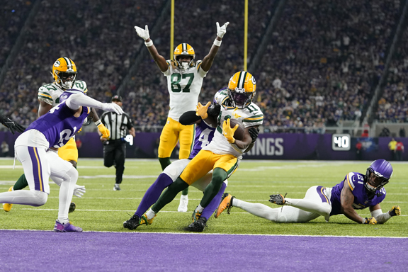 Green Bay Packers take control of their own playoff destiny with 33-10 ...